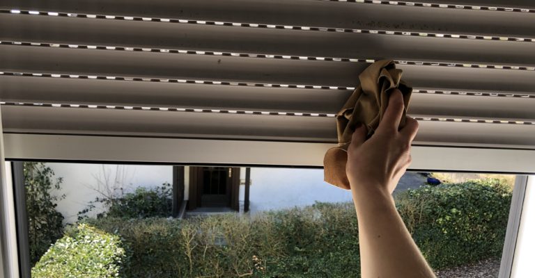Frühjahrsputz – To-Do: Rollläden reinigen - LAMEKO GmbH